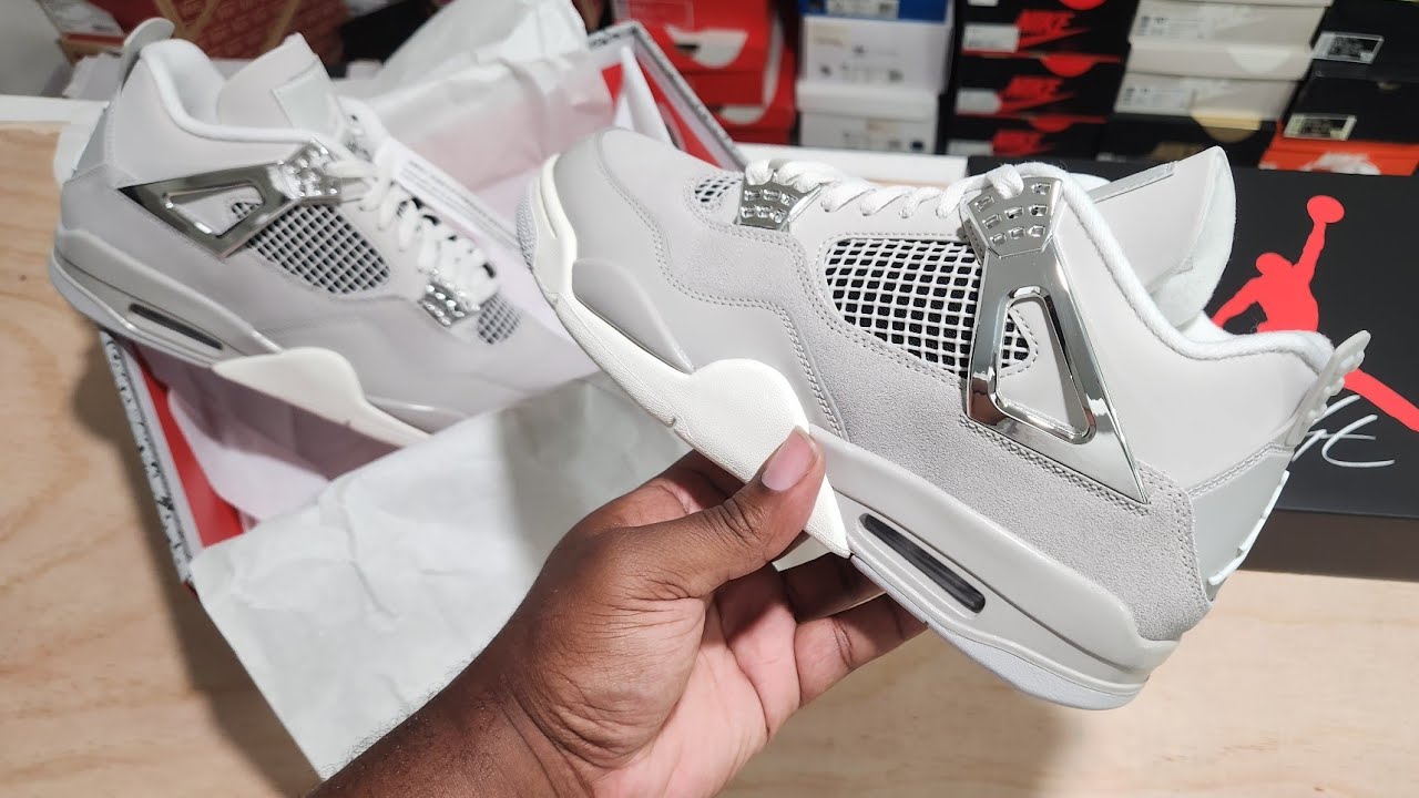 EARLY LOOK | AIR JORDAN 4 RETRO "FROZEN MOMENTS" | IN HAND REVIEW - YouTube