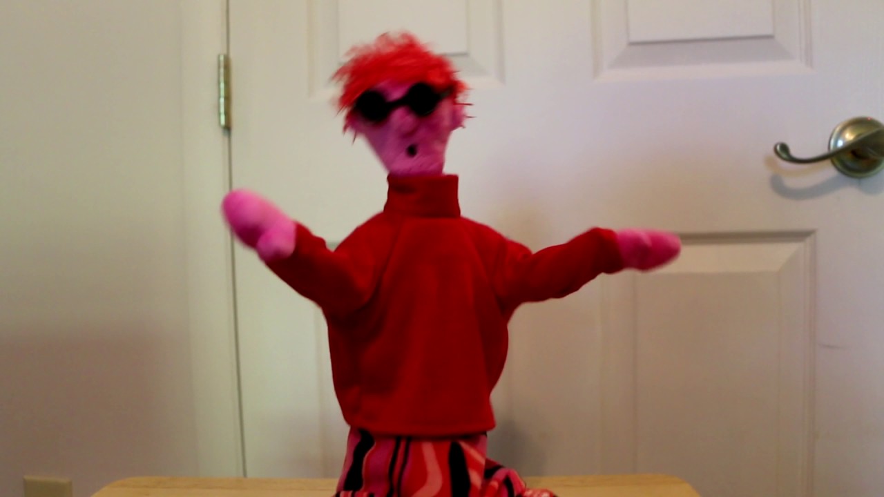 Hallmark Animated Dancing Love Machine Valentines Day Decoration - YouTube