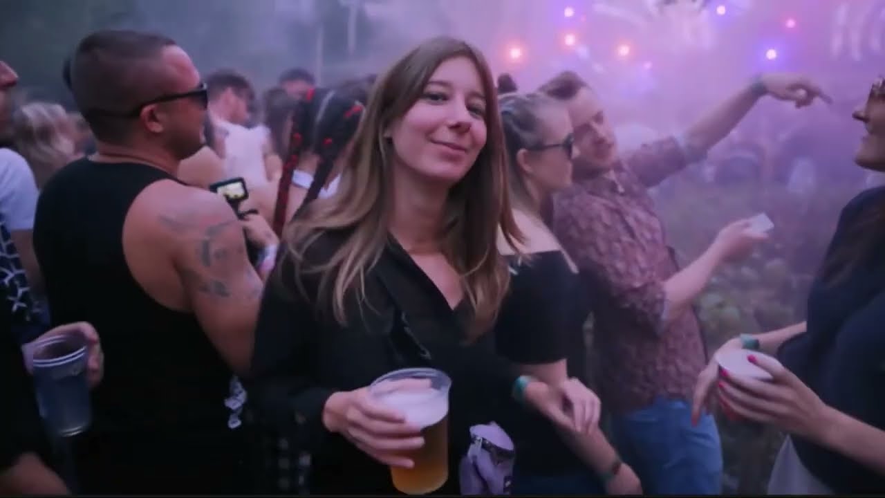 Adriatique Playing Banger Track @ Tomorowland 2022 W3 🔥🔥🔥 - YouTube