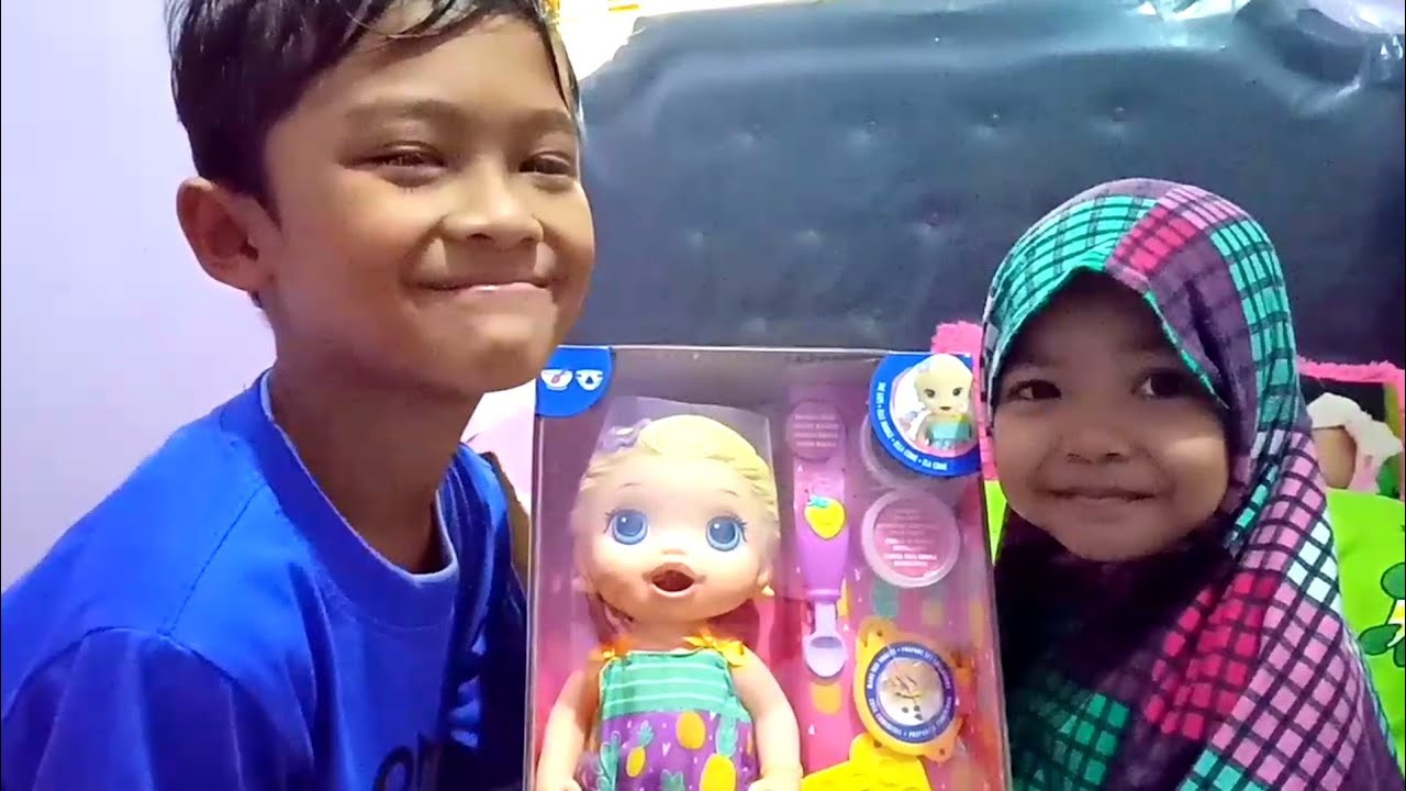Surprise Boneka Baby Alive Untuk Acila | Baby Alive Super Snacks ...