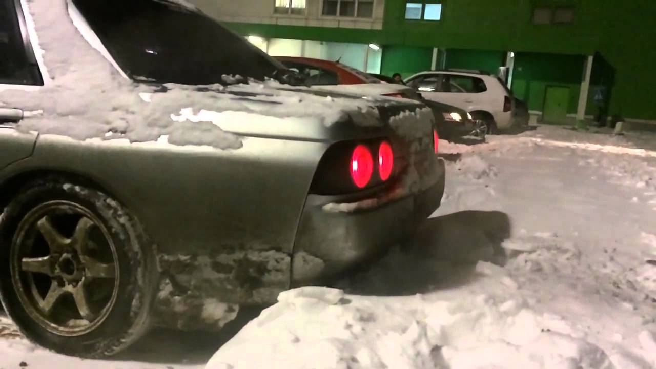 Slowed Bee*R Launch R32 Skyline - YouTube