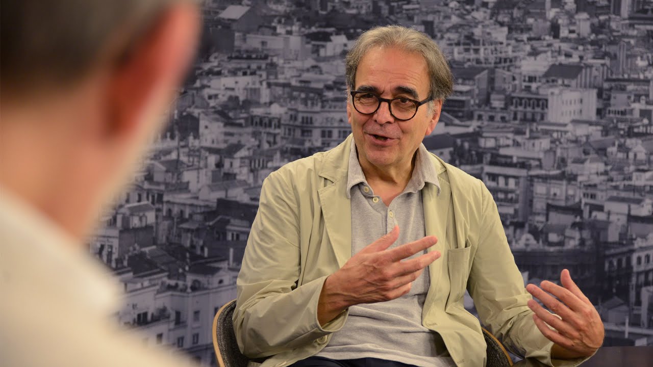 Antoni Bassas entrevista Joan Subirats - YouTube