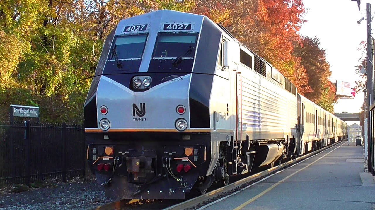 NJ Transit PL42AC 4027 Arriving and Departing from the Same Direction ...