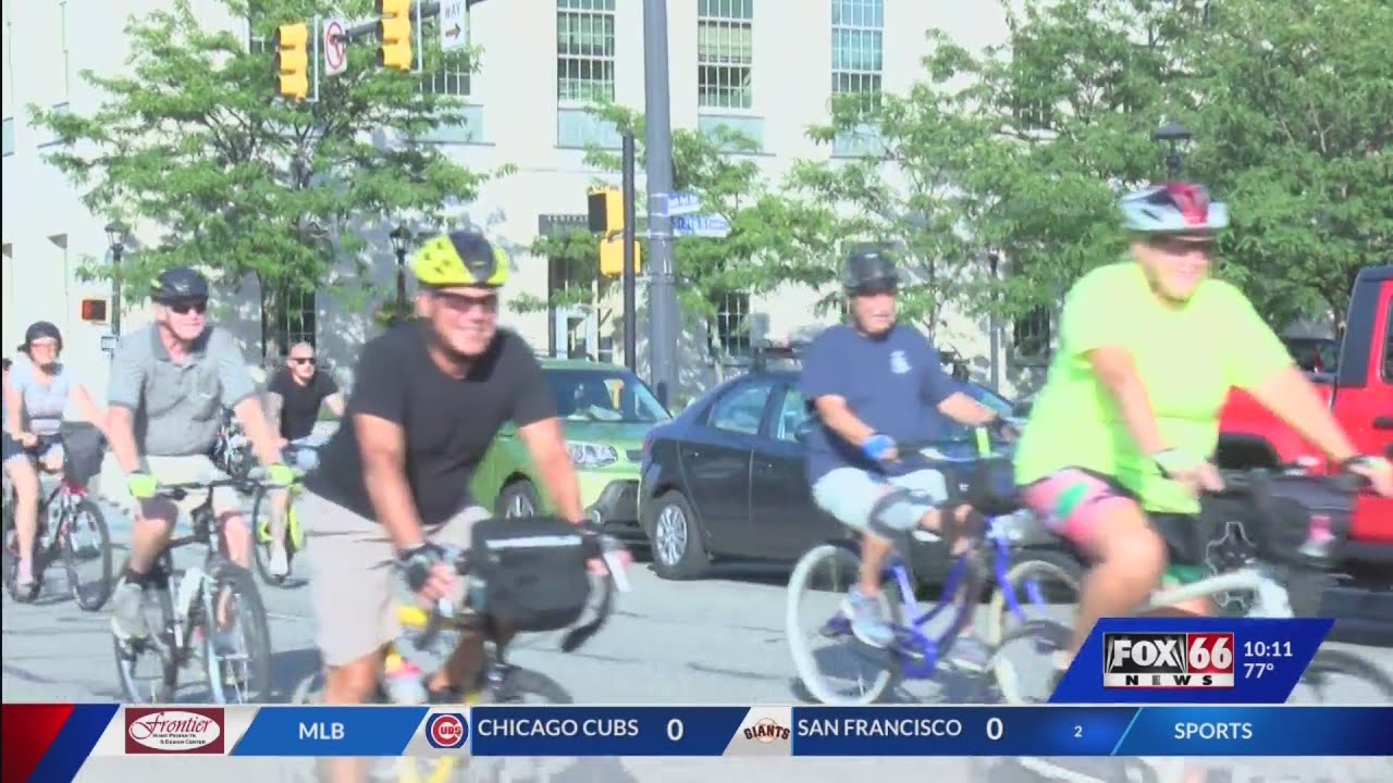Lake Erie Cyclefest begins with Downtown Slow Roll - YouTube