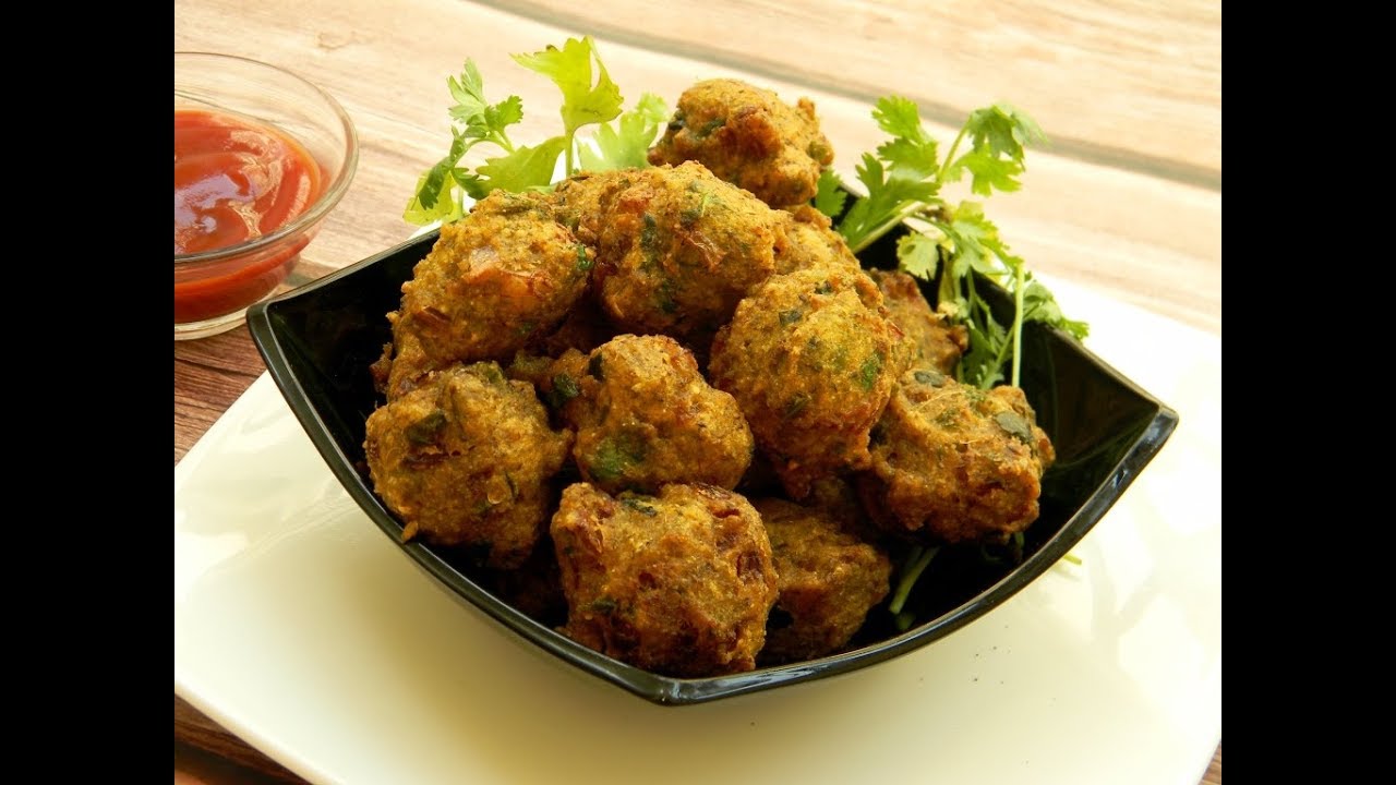 Moong dal pakoda | मूँग दाल के पकोङे | Crispy Moong Daal Ke Pakode ...