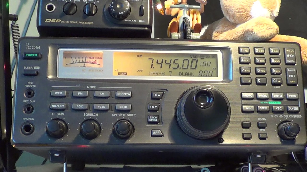 BBC World service at 1950 UT from Madagascar relay - YouTube