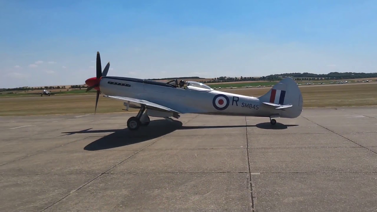 Supermarine Spitfire mk18 - YouTube