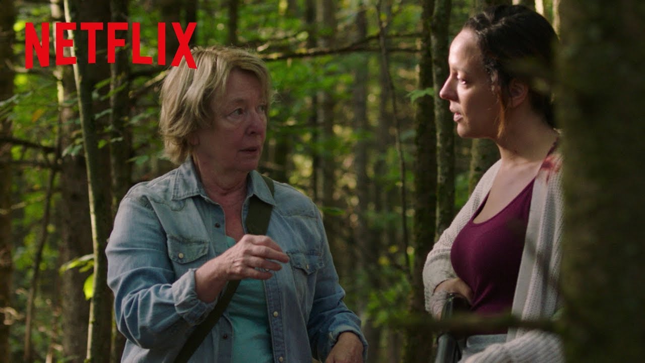 Les Affamés | Clip: Learning to Shoot | Netflix - YouTube