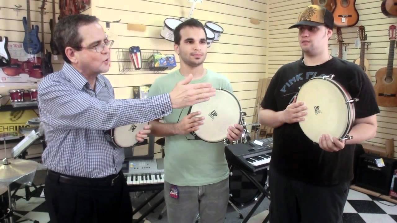 Pleneras de Puerto RIco, Three plena drums - YouTube