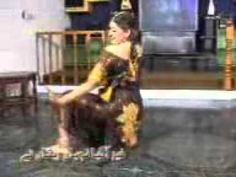 pakistani mujra - YouTube