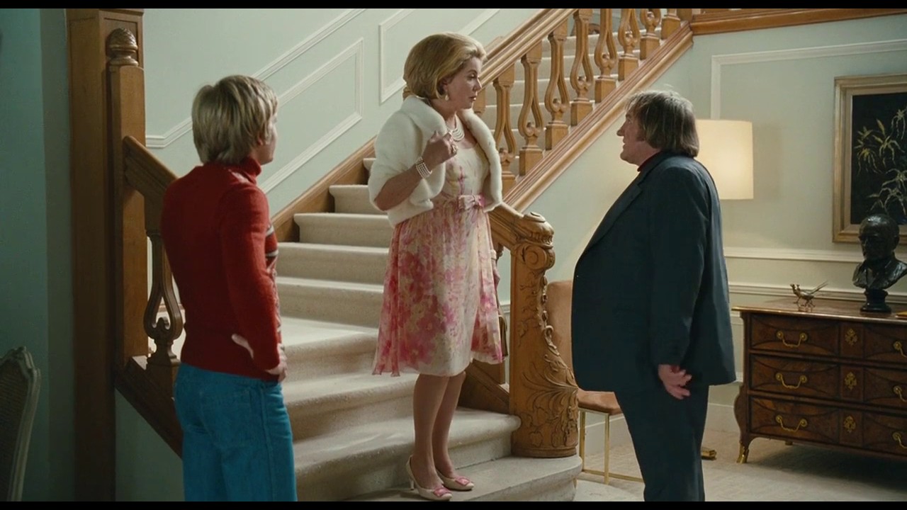 Potiche Catherine Deneuve - YouTube