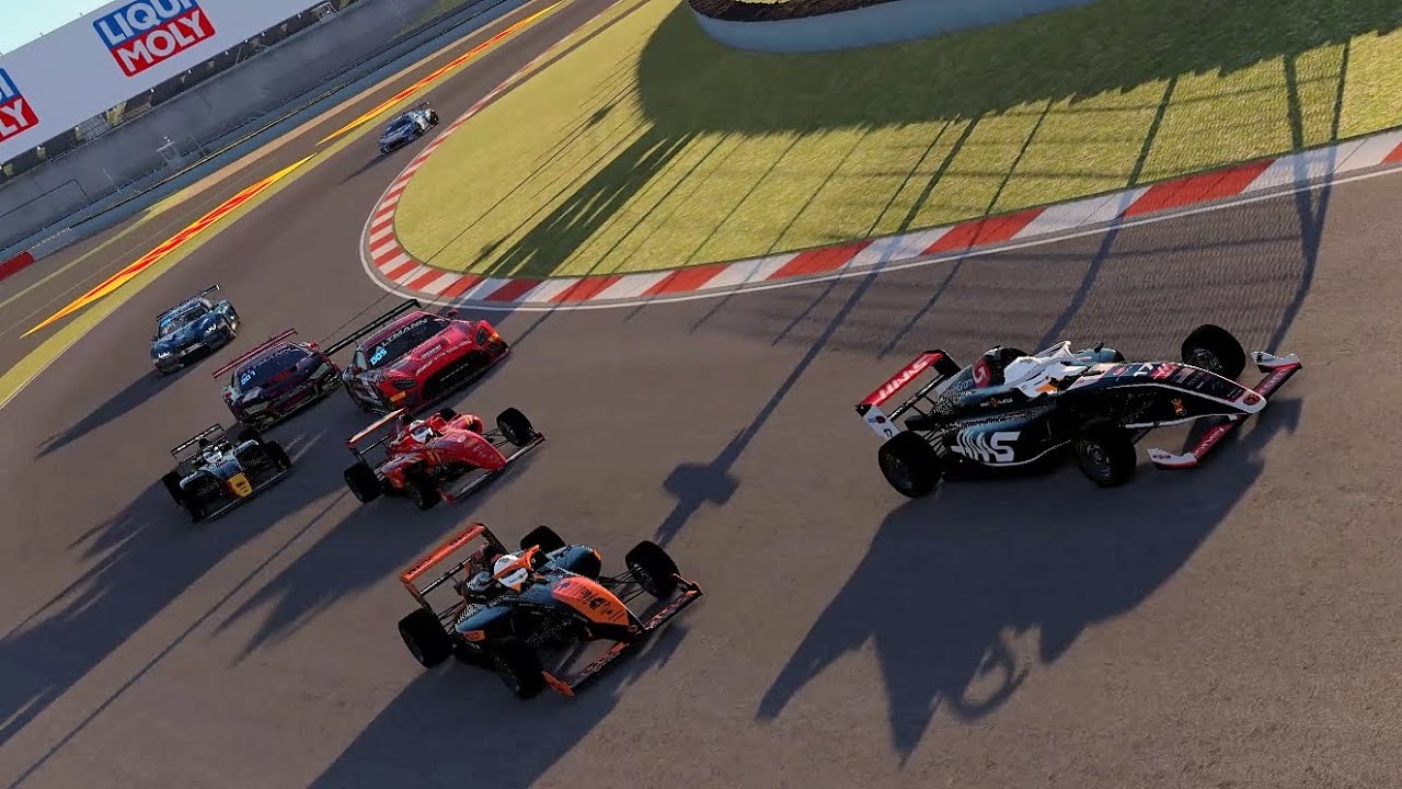 F4 vs GT3 at Shanghai International Circuit (Merged TLR Race Laps ...
