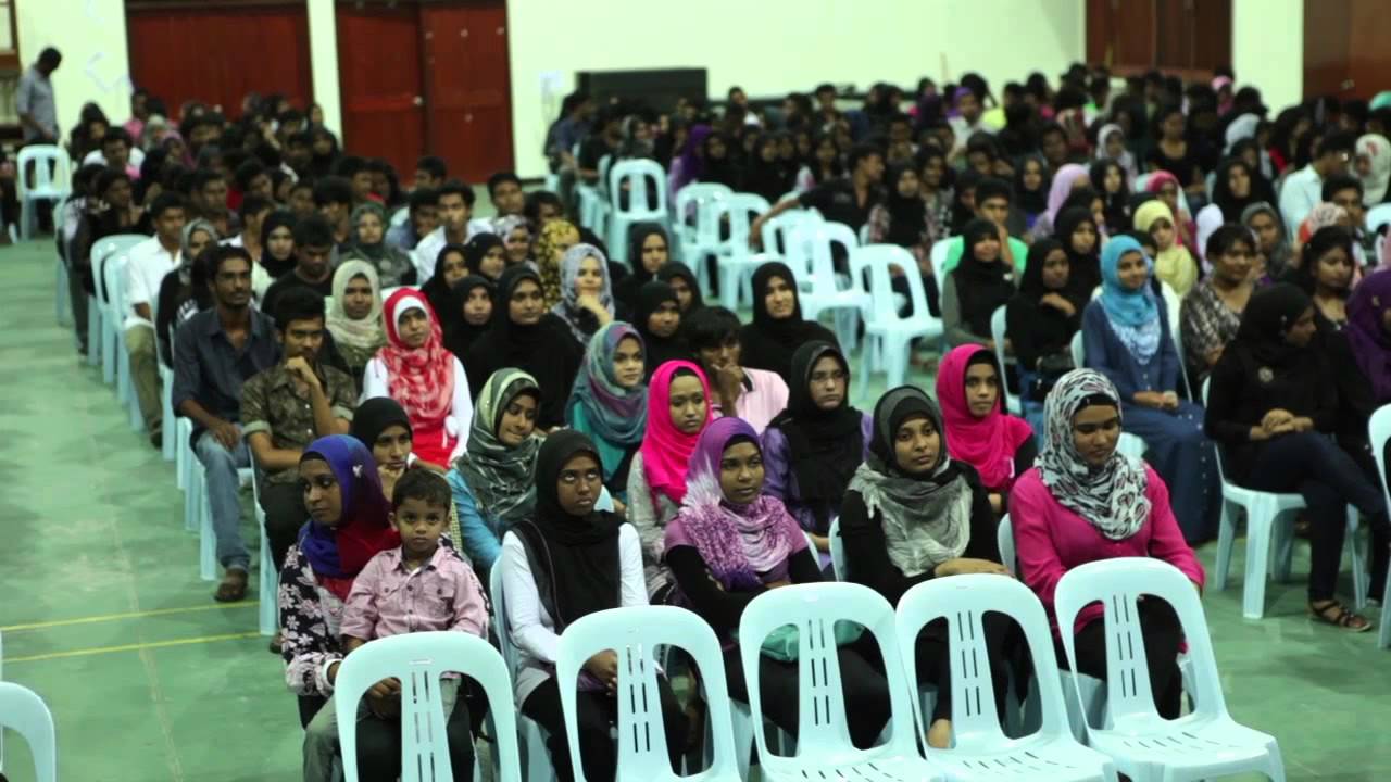 Chairman Shareef addresses the Cyryx College Student and Alumni ...