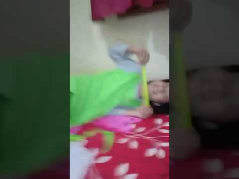 Khalid dan Wulan main di kamar tante