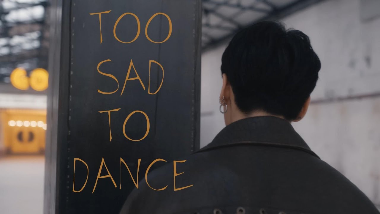 Jung Kook-Too Sad To Dance(Lyrics) - YouTube