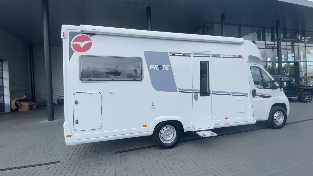 Pilote P 696 U kurzer Einblick | 17304 - YouTube