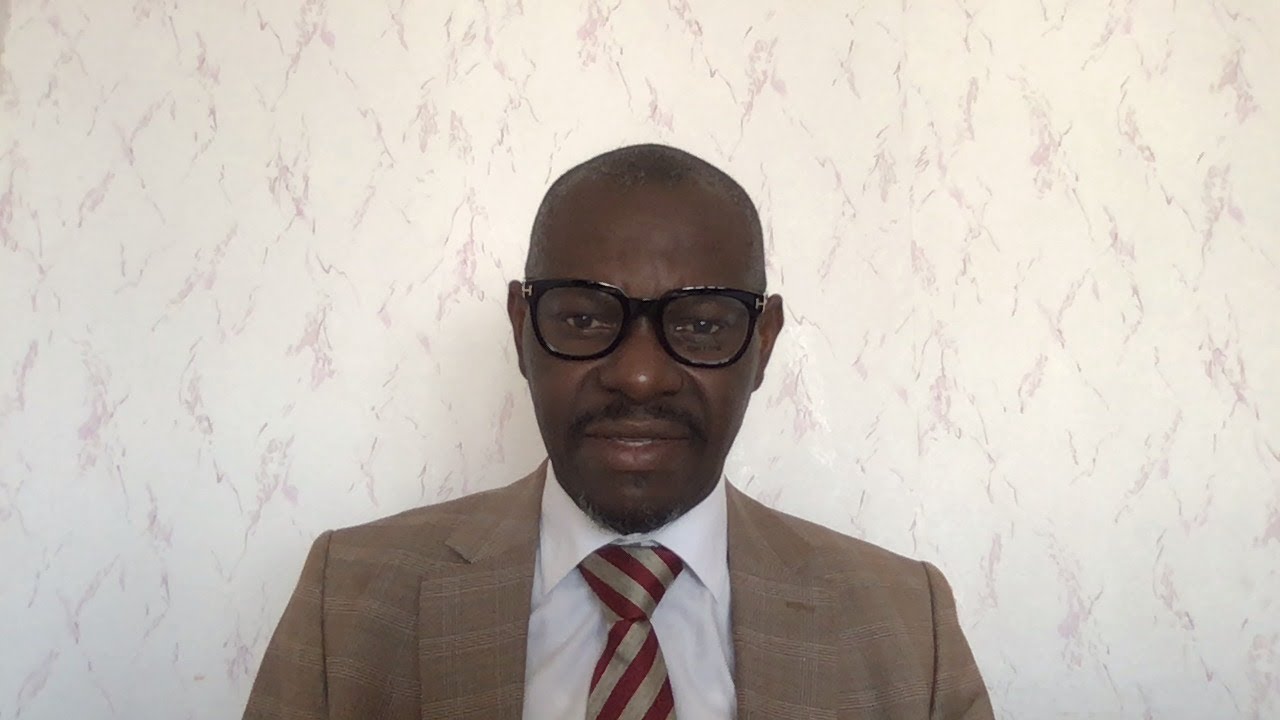 Libre antenne sur la Mairie de Bgui (En sango) - YouTube