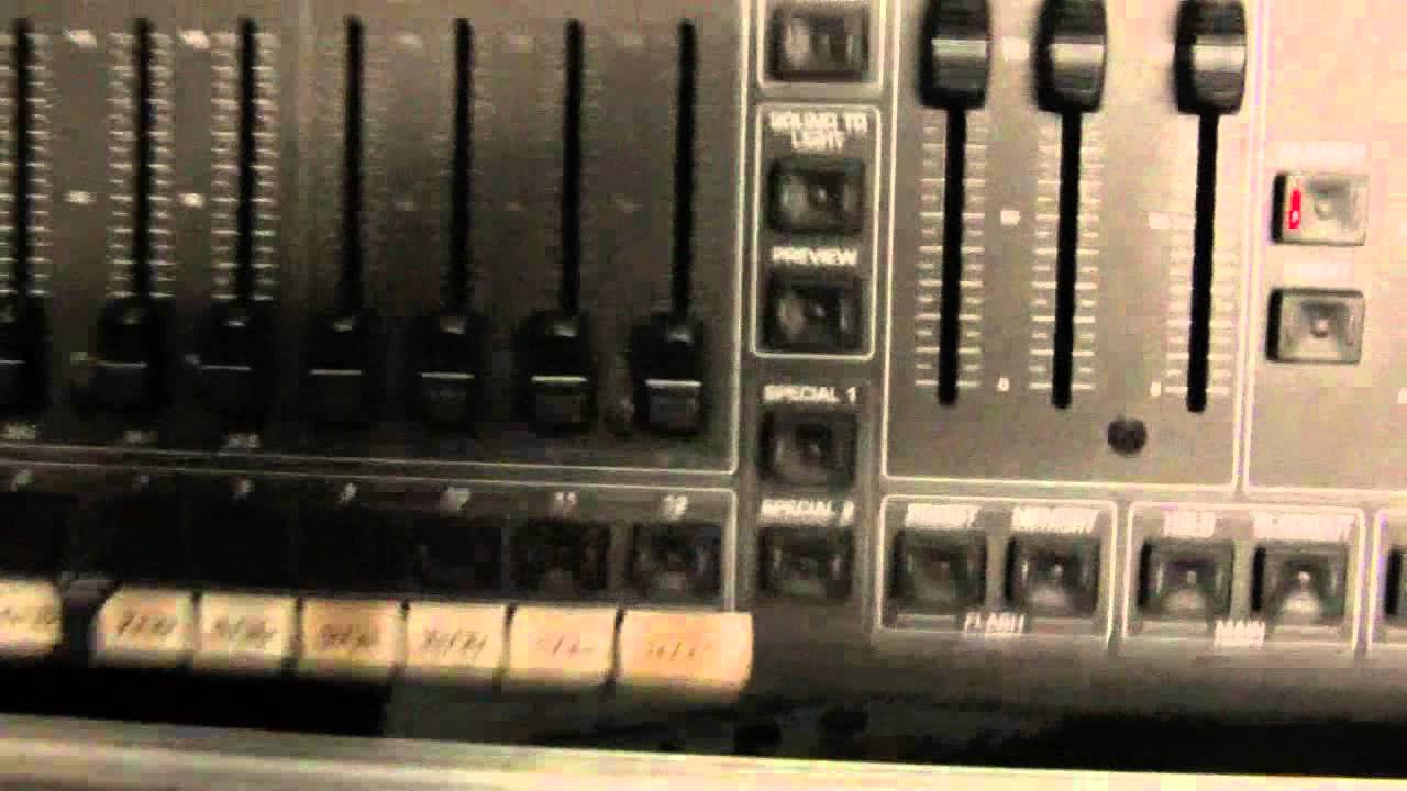 Behringer LC 2412 Chase to Memory CTM - YouTube