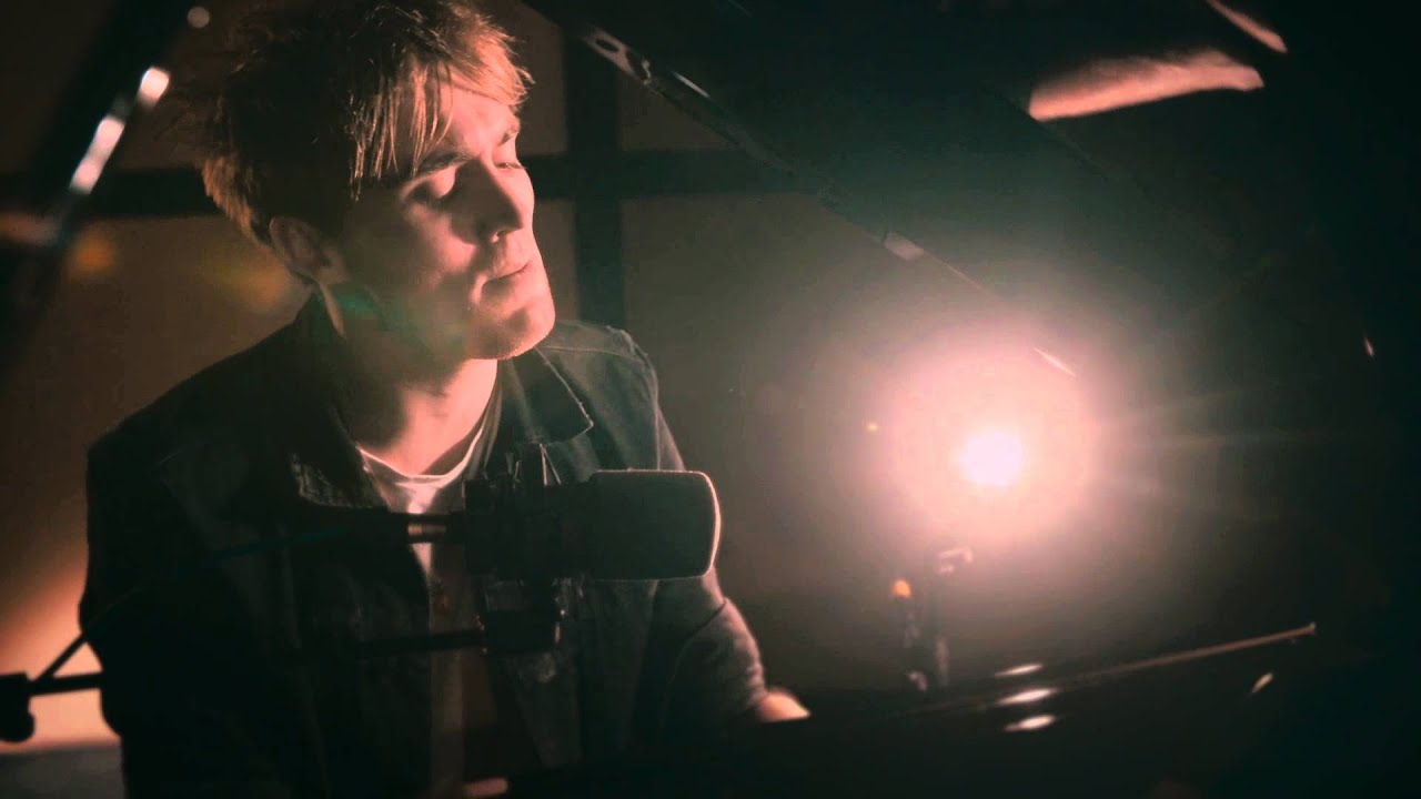 martin luke brown - bring it back to me [ live acoustic ] - YouTube