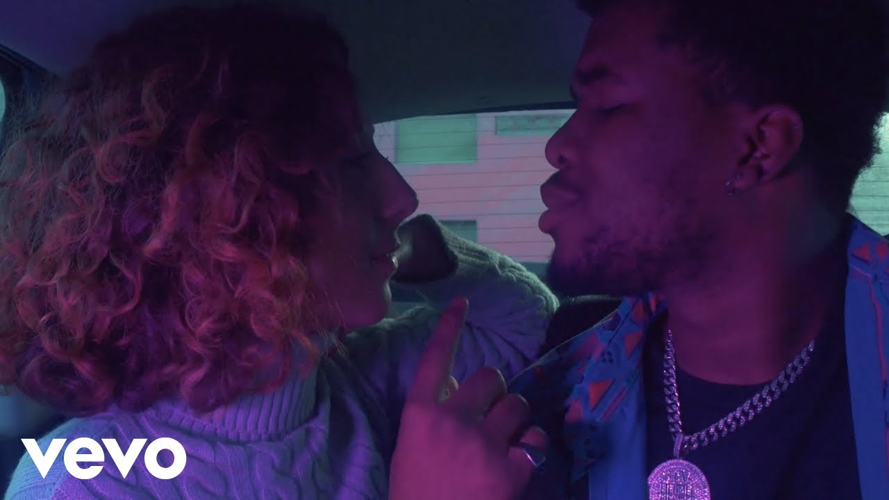 Zainhy - Selena (Official Video) - YouTube