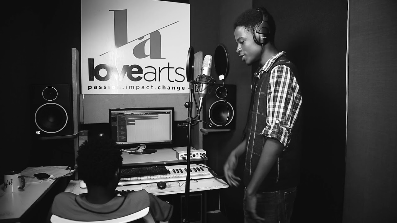 Love Arts Freestyle session with Toxic Fuvu - YouTube