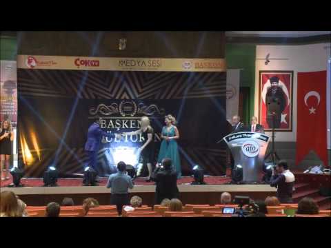 KırmızıTürk - Medya Sesi Başkent Ödülleri Yılın En iyi Gündüz Kuşağı Programcısı Seda Demir