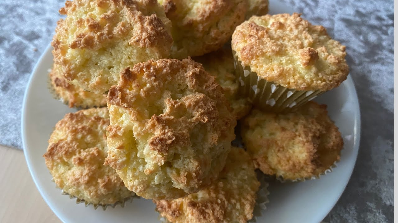 BOLINHOS DE COCO - YouTube