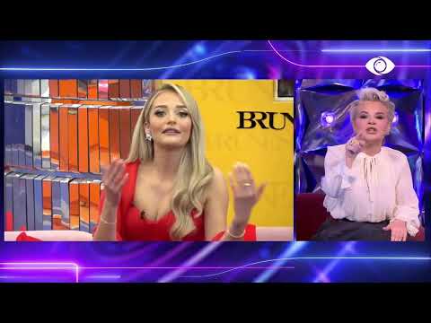 Canlı Yayında memesi açıldı