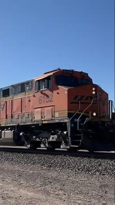 BNSF Mega Empty Coal - YouTube