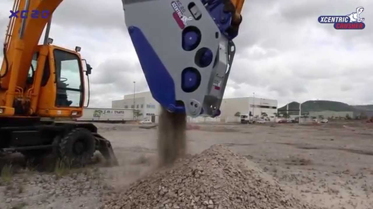 Xcentric Crusher bucket new model XC20 - YouTube