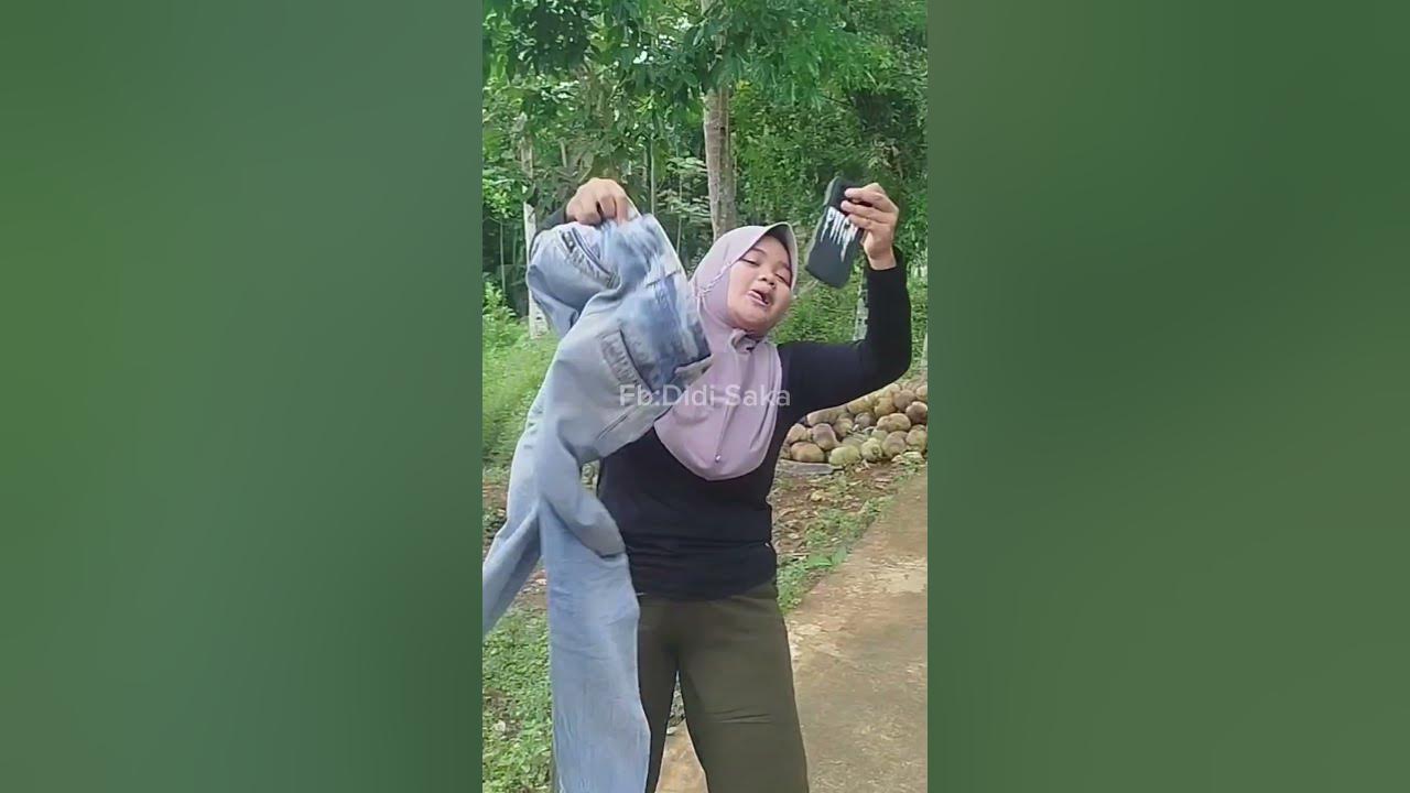 Salah sasaran #lucu #lawakansunda #ngakak #komedisunda #komedi #komedisundalucu #comedy - YouTube