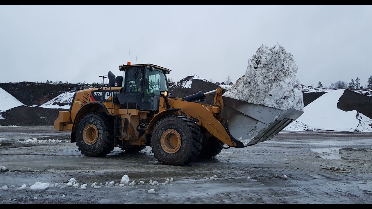 Cat 972M XE Wheel Loaders plowing snow 4Meter Drivex 4k - YouTube