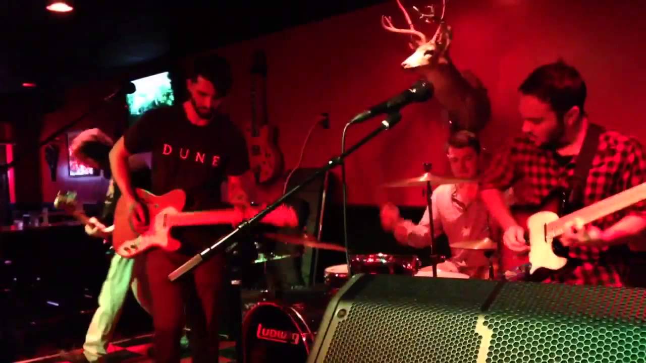 falsecolors - "Interstellar" live at Oddity Bar in Wilmington, DE - YouTube