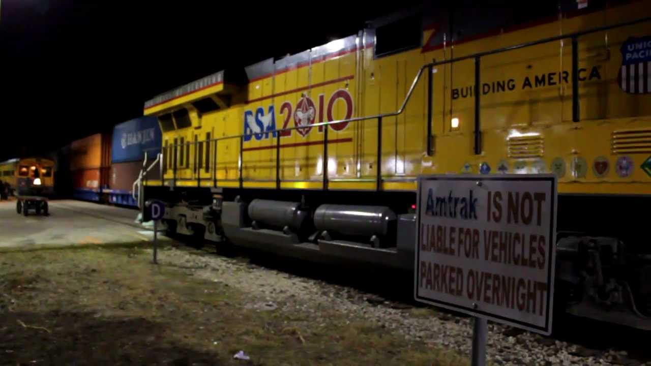 UP 2010 Boy Scout Locomotive - YouTube