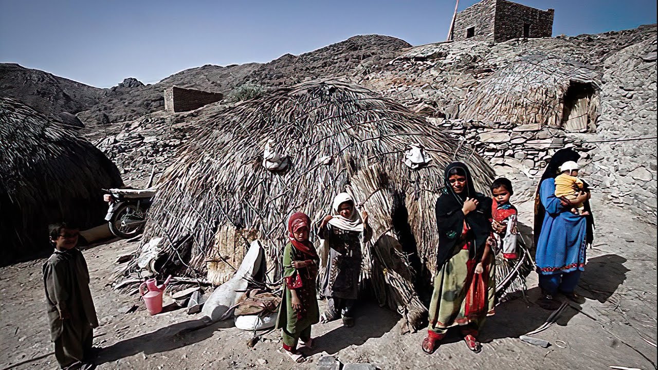 IRAN village life - iranian daily rural life - Poor rural life in IRAN ...