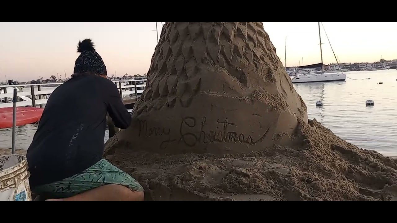 Sandcastle of a Christmas Tree - YouTube