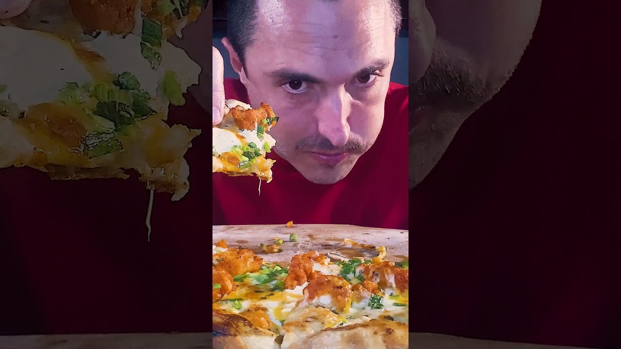 Man Eating Hot Chicken Pizza Can't Stop Farting - YouTube