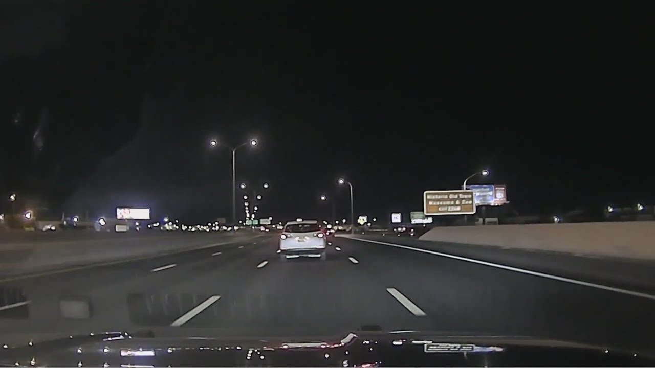 VIDEO: Man leads NMSP on slow-speed chase throughout Albuquerque - YouTube