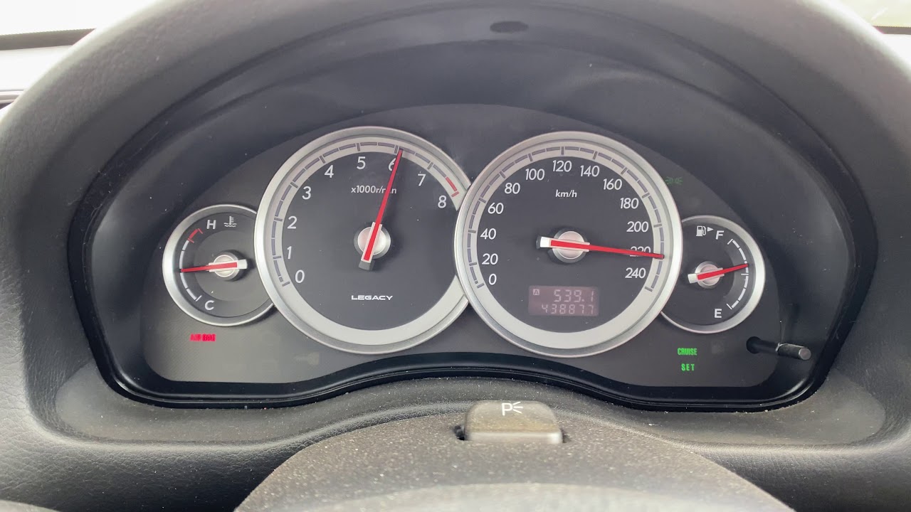 Top speed Subaru Legacy 2,0R 438 800km - YouTube