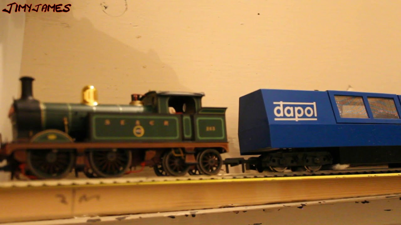 Dapol 00 Track cleaner - YouTube
