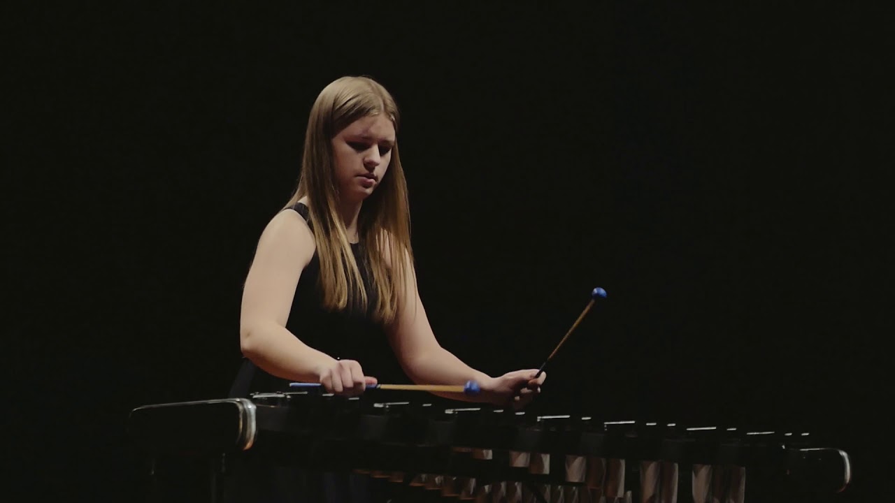 Maria Vasileva performs "Carmen Fantasy" in the Large Guild (2019 ...