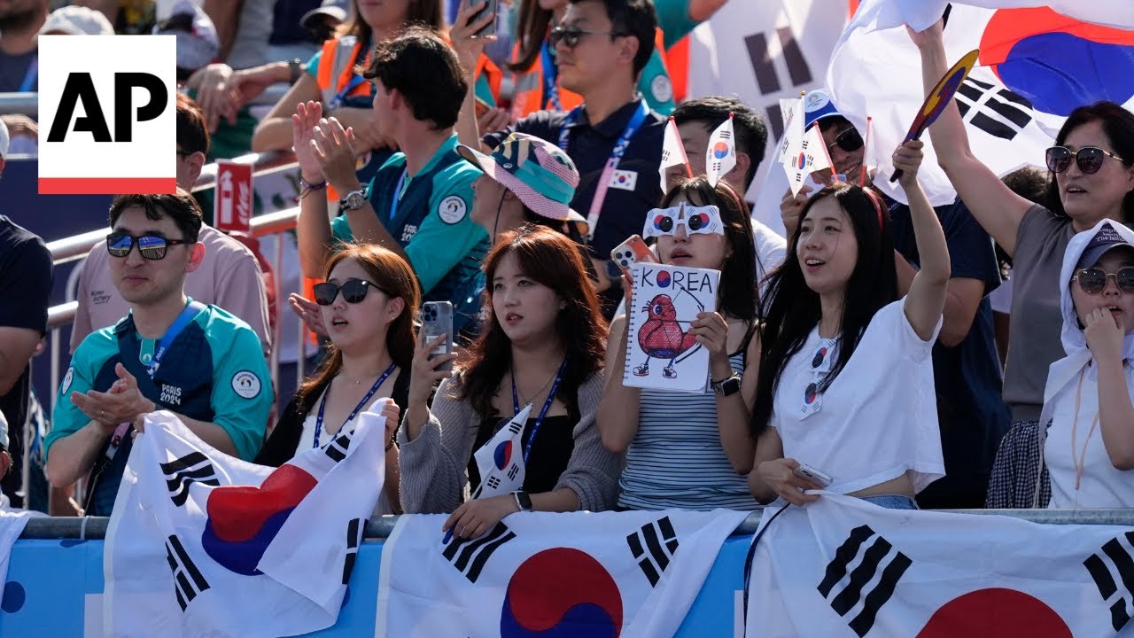 Olympics 2024: Spectators flock to venues on Day 3 in Paris - YouTube