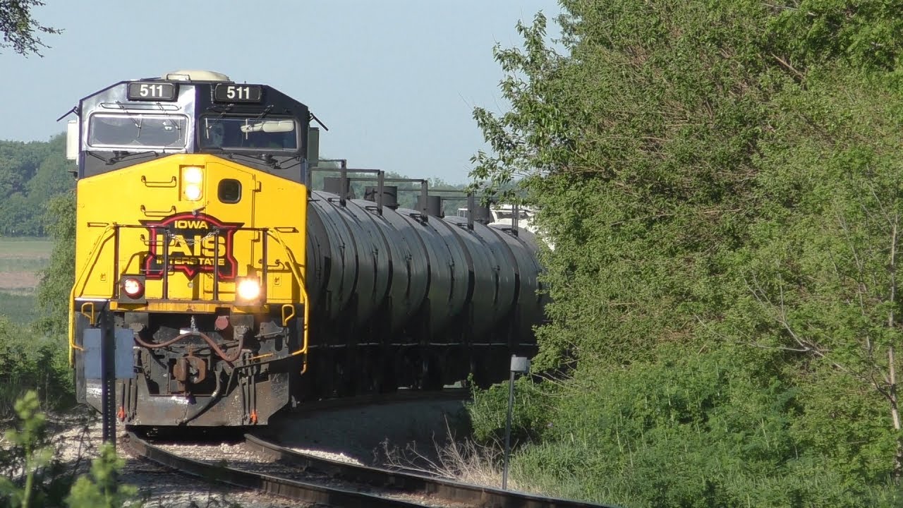 Iowa Interstate CBBI in Wiota, Iowa - YouTube