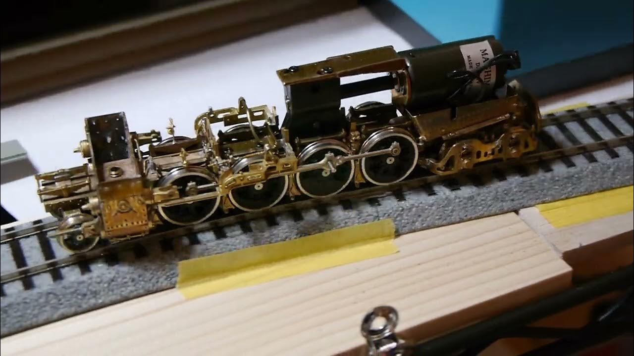 珊瑚模型D61-3 従台車と先台車付けた - YouTube