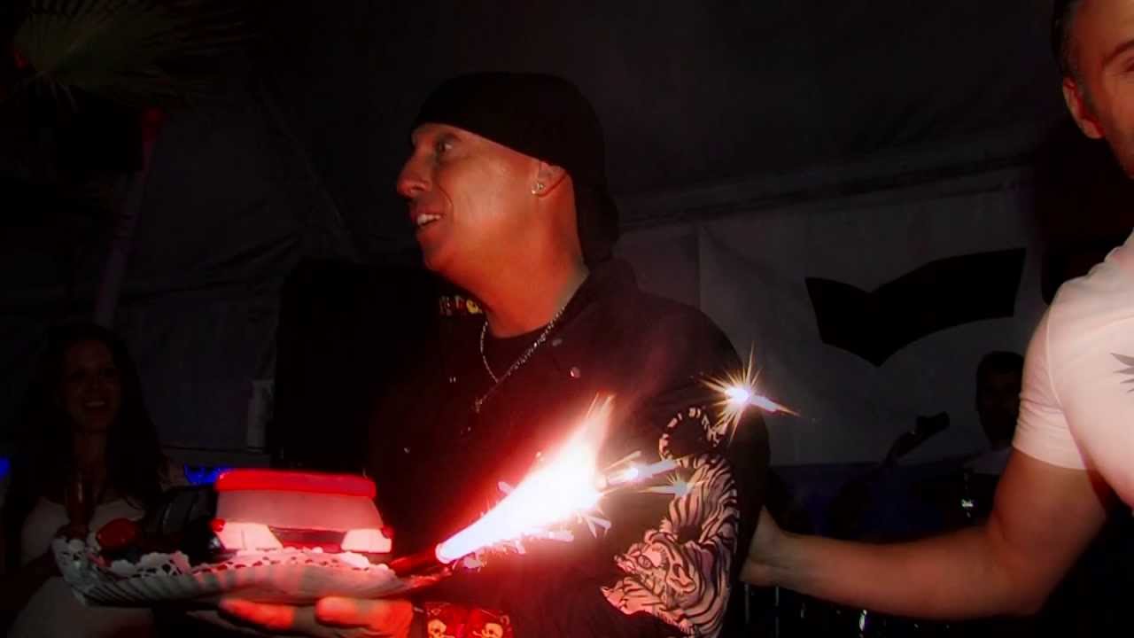 Dj Dominique, D-DAY Party @ Morrison's Liget - YouTube