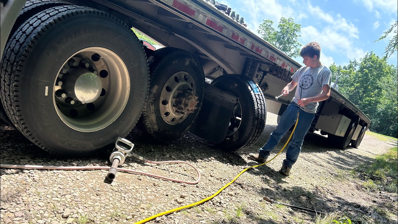 Delivering Kansas rocks in Missouri - YouTube