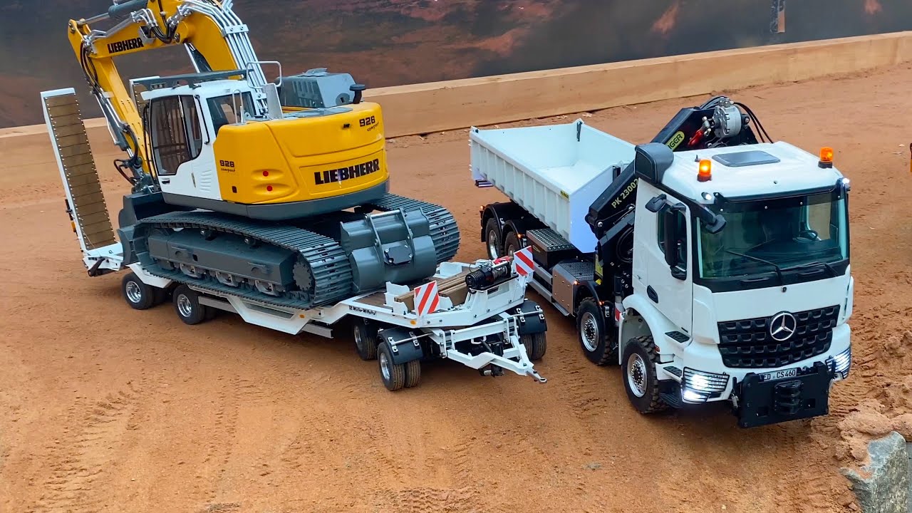 SUPER AWESOME RC TRUCK Transport with RC DIGGER in 4K - YouTube