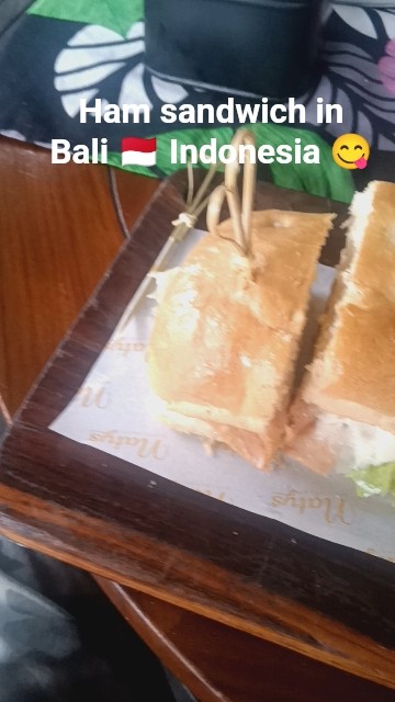 Ham sandwich in Bali 🇲🇨 Indonesia #travel #bali #indonesia #food - YouTube