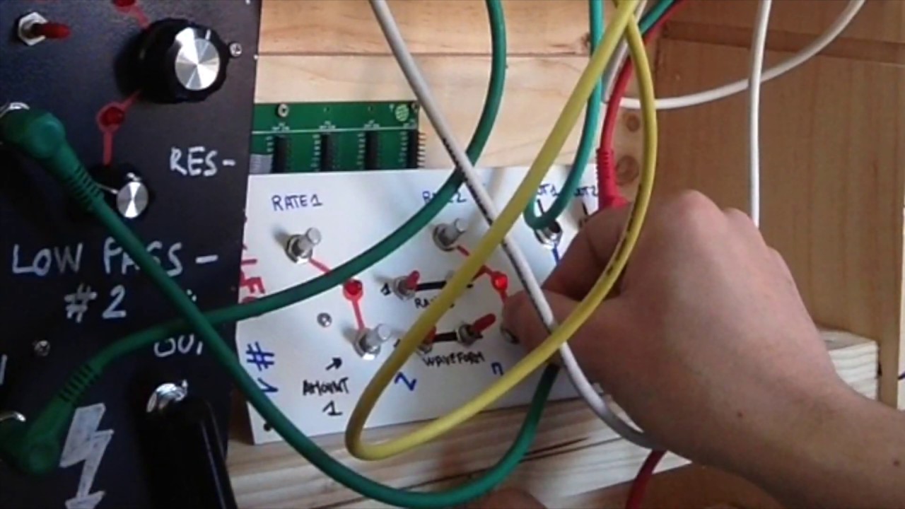 DIY double LFO modular synthesizer module - YouTube