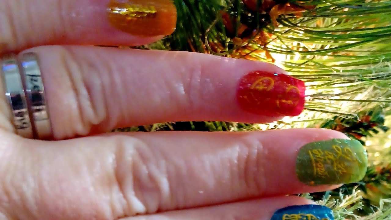 Day 13- 25 days of Nailmas 🎄 Color Street Cherry Float, Thyme to go ...